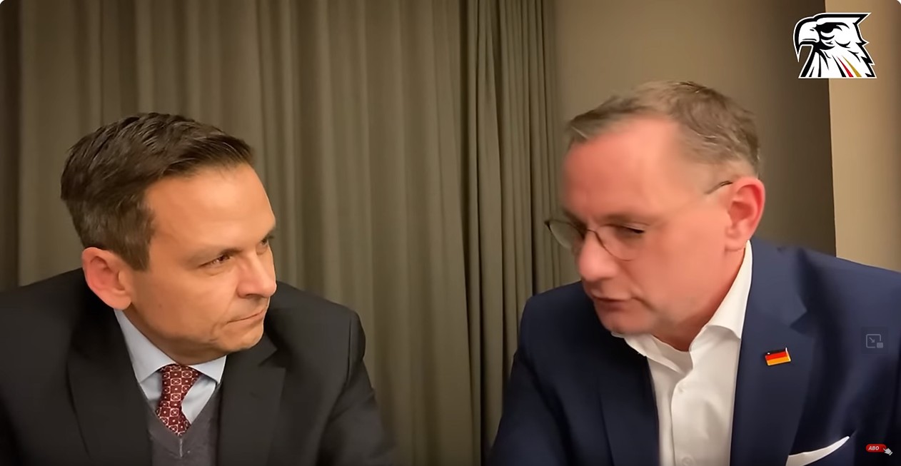 AfD-Politiker Tino Chrupalla im Interview – Der Fingerklopfer